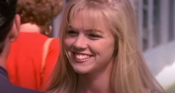 HOW LOOK AND WHERE IS Beverly Hills 90210 Stars Kelly Taylor (Jennie ...
