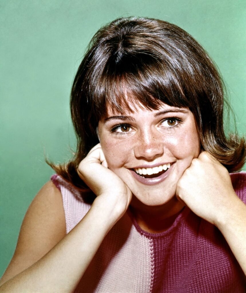 Sally Field, Now 76 Years Old, Has Never Had Plastic Surgery Despite ...