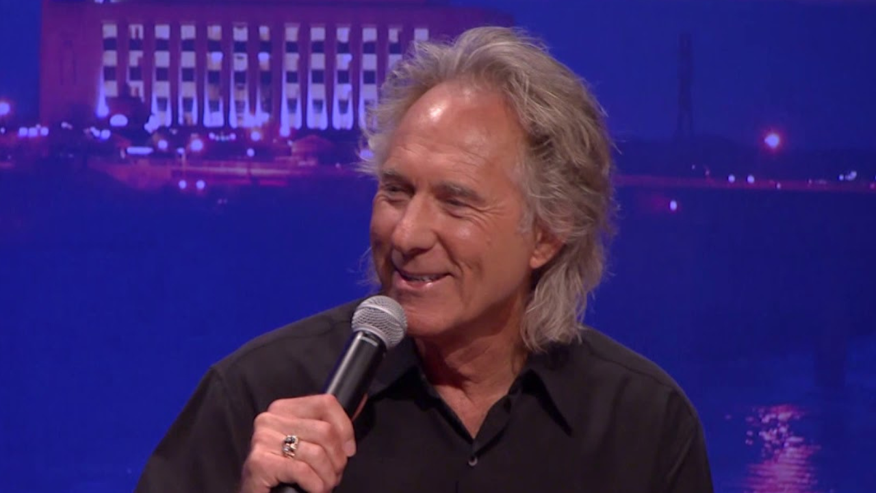 Gary Puckett who was born on this date October 17, 1942 - Jokes Daddy