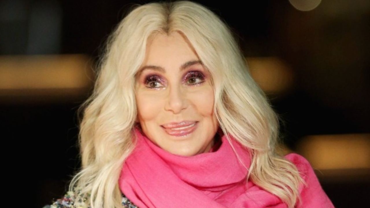 This is how the well-known singer looked before she brought her ...