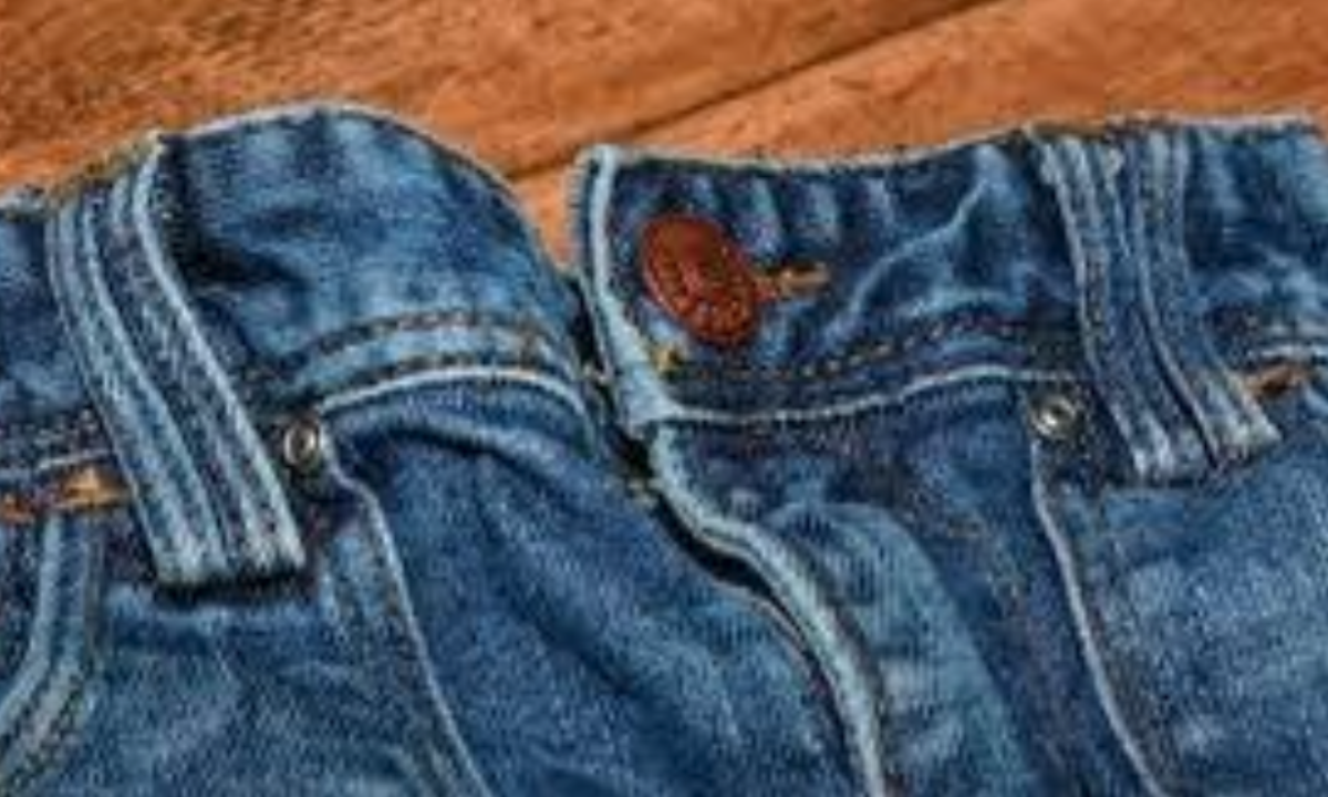 Stop Wearing Jeans Once You Reach This Age - Jokes Daddy