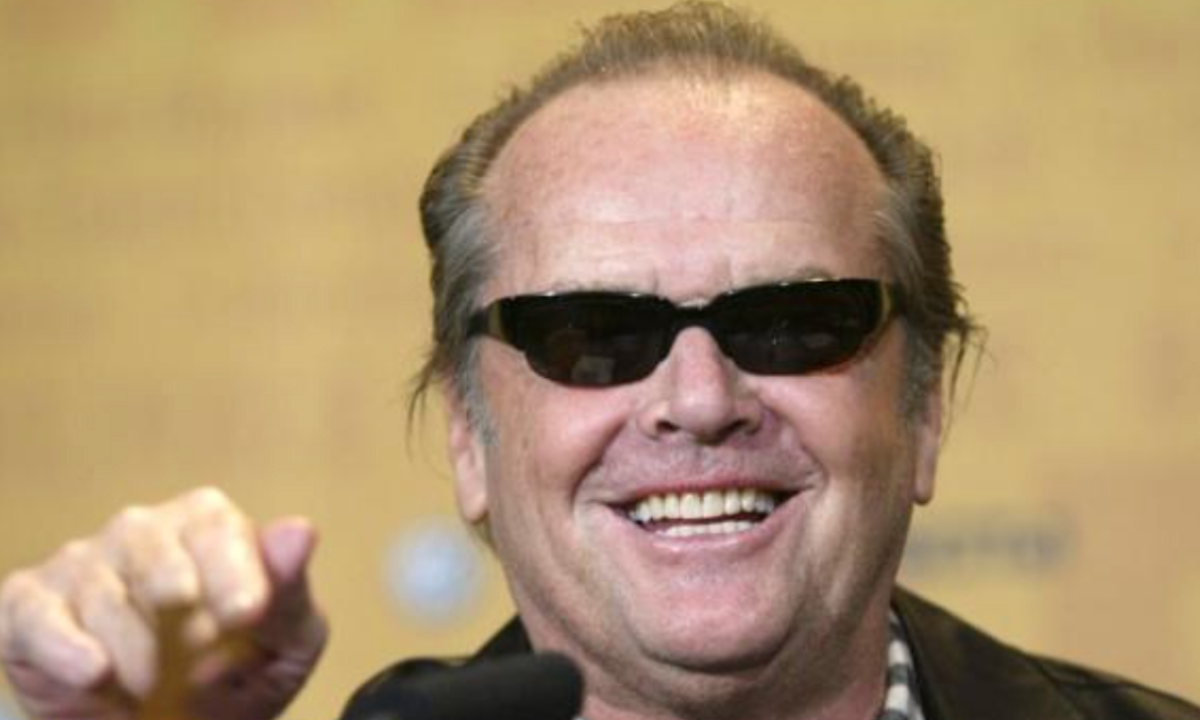 Fans defend Jack Nicholson after photos show the 85-year-old looking ...